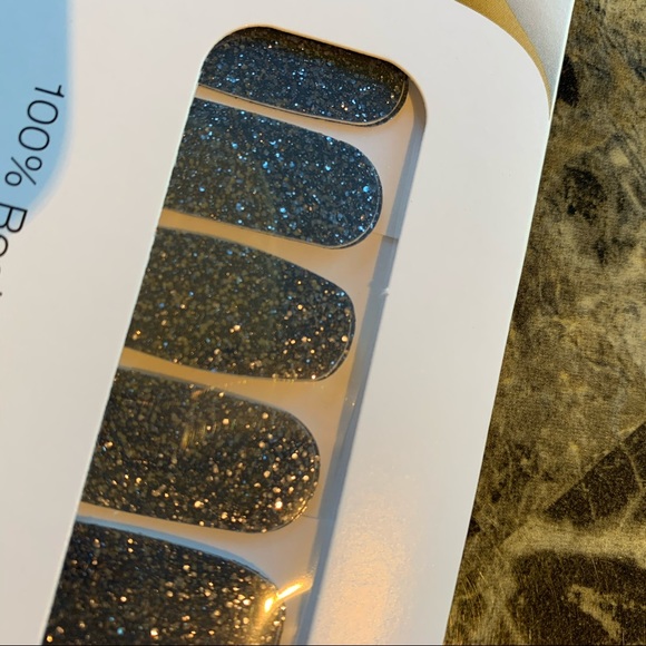 Color Street | Makeup | Color Street Moon River Fall Nail Stripe | Poshmark